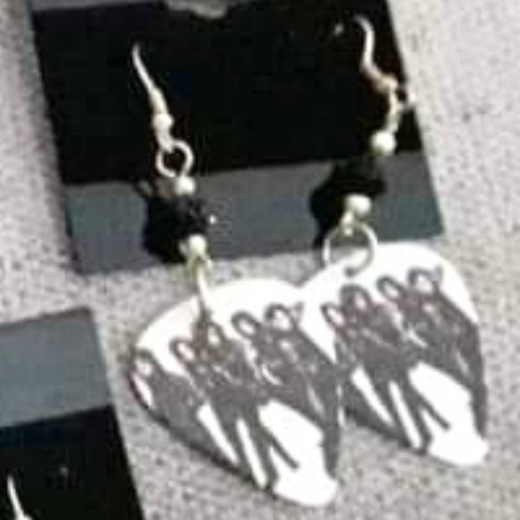 BLACK VEIL BRIDES | Jewelry | Pair Of Black Veil Brides Guitar Pick ...